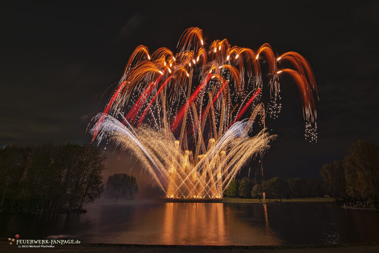 Hannover - 32. Internationaler Feuerwerkswettbewerb 2024 | FEUERWERK ...